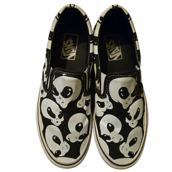 Vans | Shoes | Vans Alien Shoe Size Womens 8 Special Edition Glow In ...